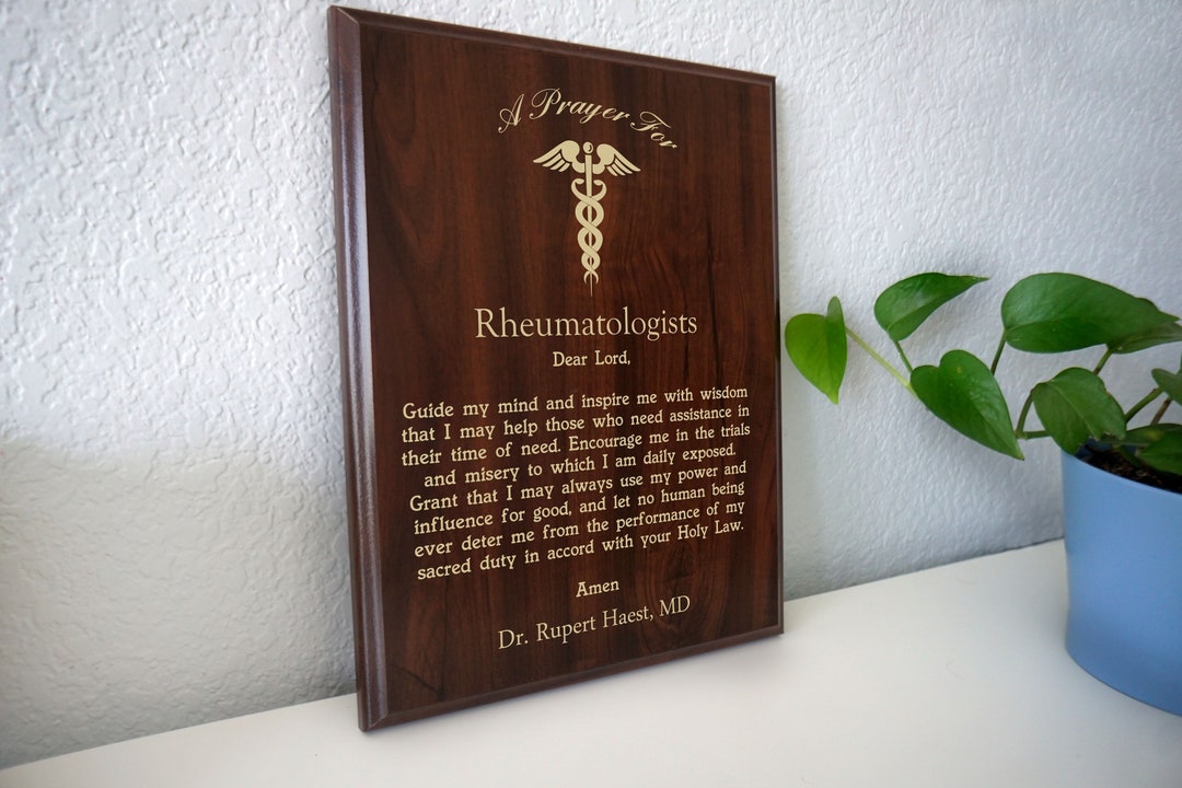 Rheumatologist Prayer Plaque | Personalized Rheumatologist's Gift | A ...