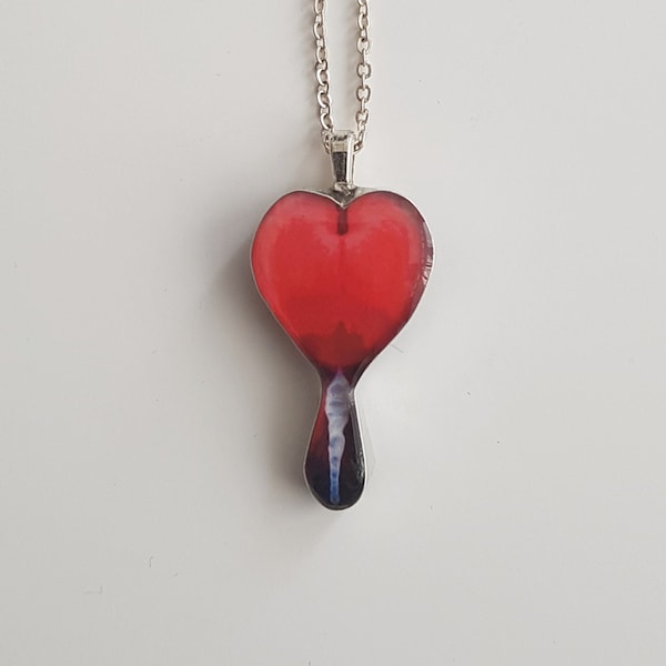 Bleeding Heart Necklace - Etsy