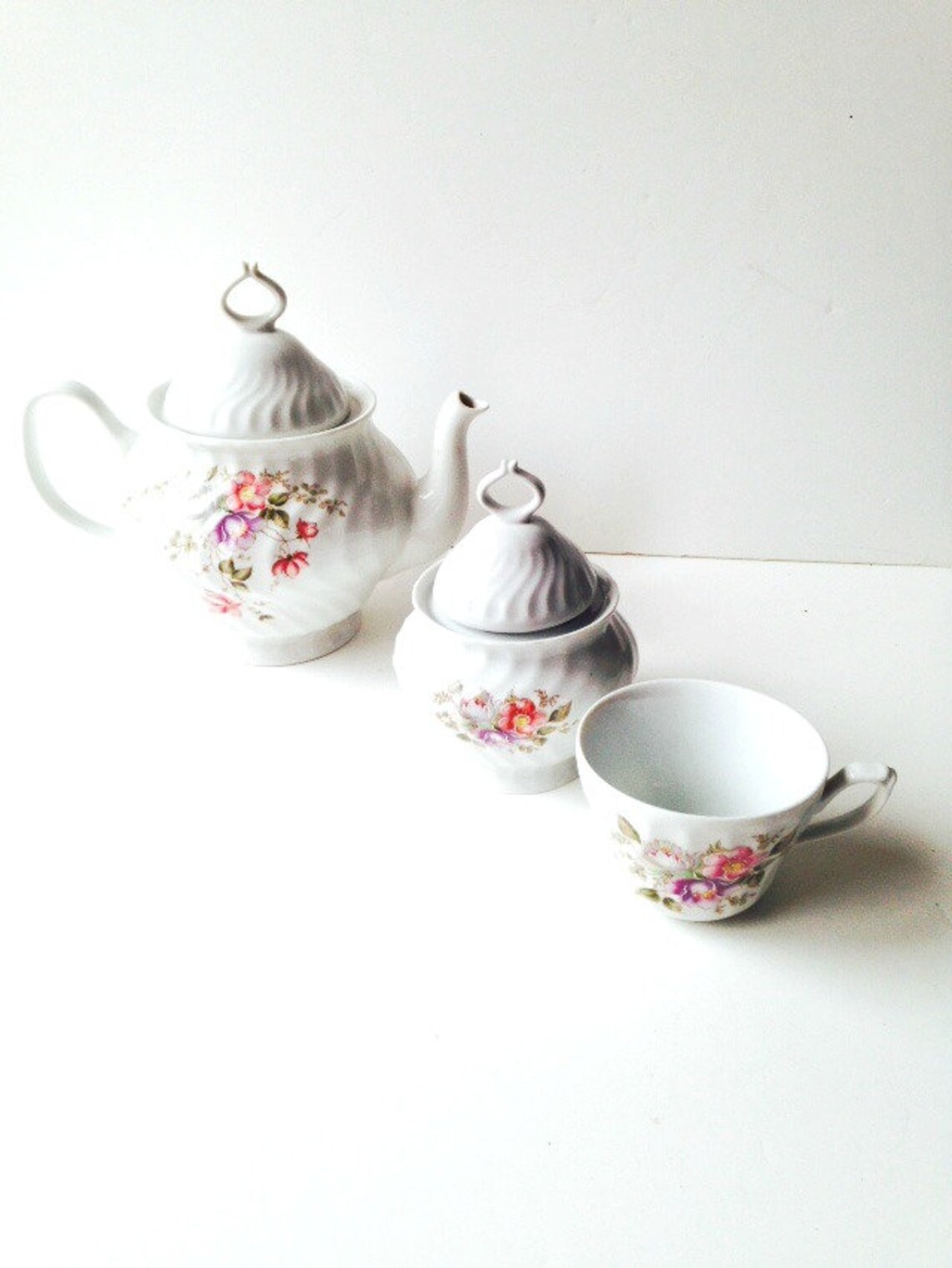 Tea Set 3 Pieces Teapot Sugar Bowl and Teacup Fine Porcelain Floral ...