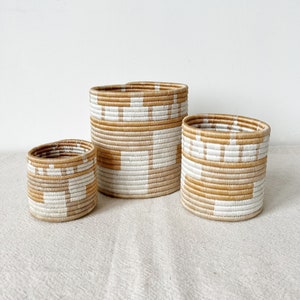 African Storage Plant Basket: Bushoki // Rwanda Kiondo Basket // Sisal ...
