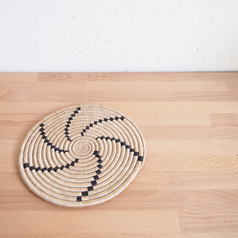 African Woven Trivet Tanga // Rwanda Basket // Sisal & | Etsy