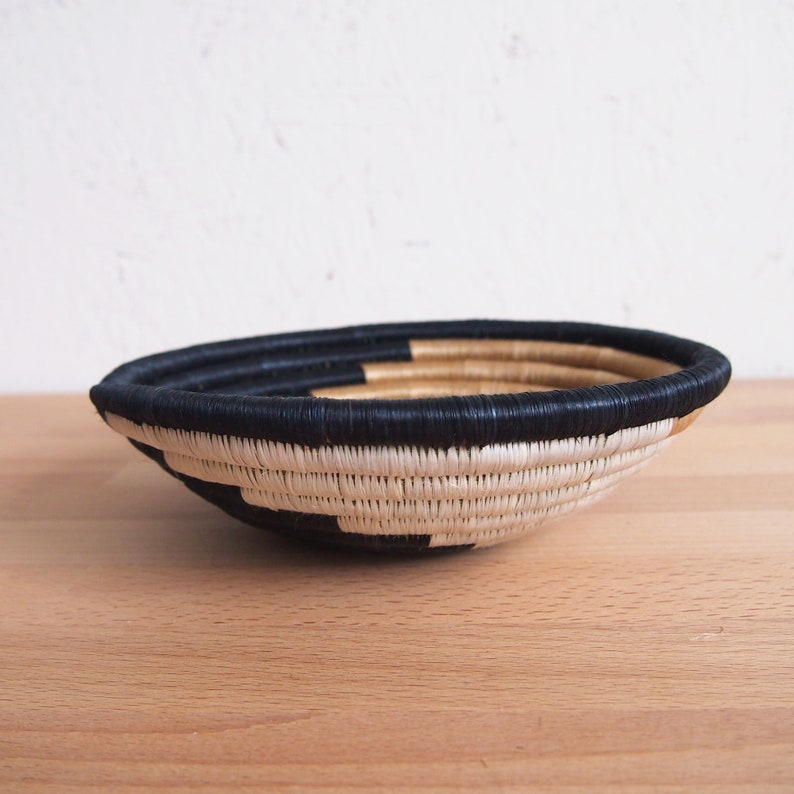Small African Basket Taba // Rwanda Basket // Woven Basket // - Etsy UK