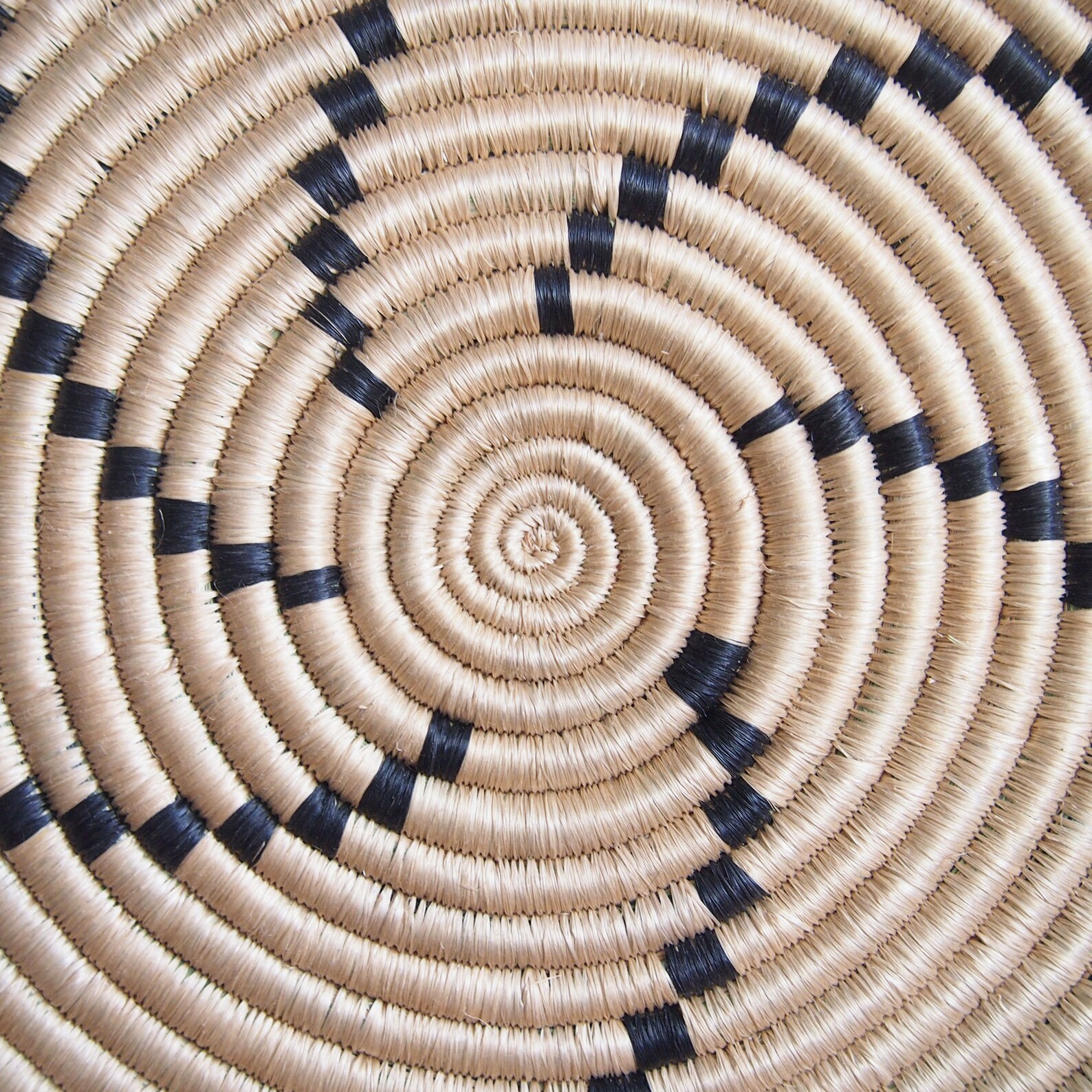 African Woven Trivet Tanga // Rwanda Basket // Sisal & | Etsy