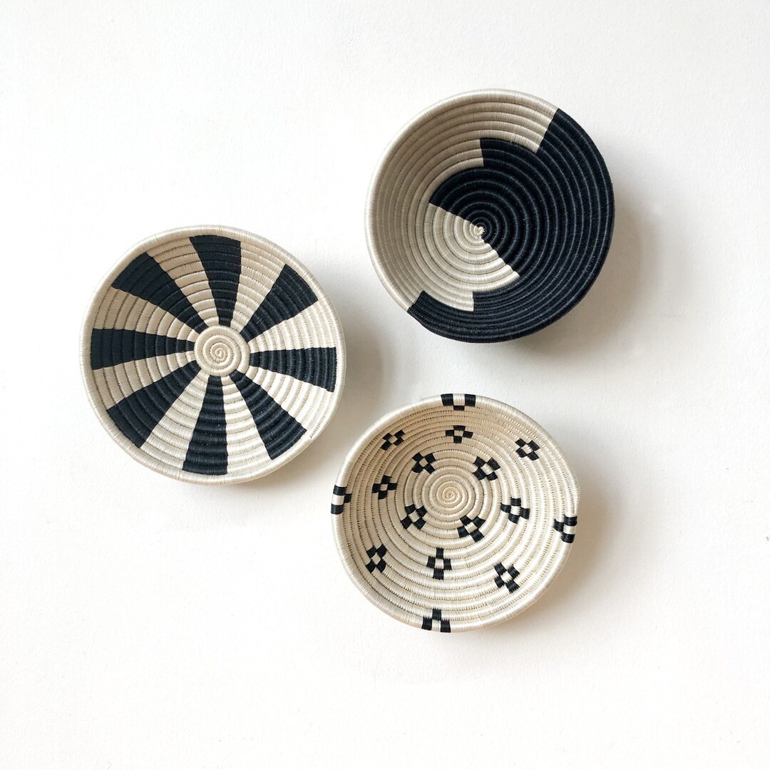 Film Noir Mini Set // Set of 3 Rwanda Baskets // Woven Basket // Sisal ...