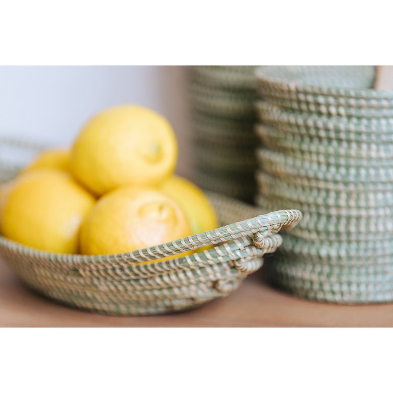 African Decorative Bread Basket // Woven Sweetgrass Tray // | Etsy