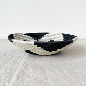 African Basket- Goweko // Rwanda Basket // Woven Basket // Sisal ...