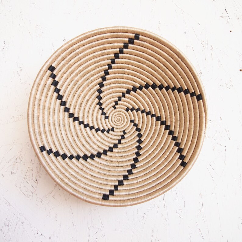 African Basket Tanga // Rwanda Basket // Woven Basket // - Etsy