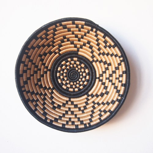 African Woven Trivet Tanga // Rwanda Basket // Sisal & | Etsy