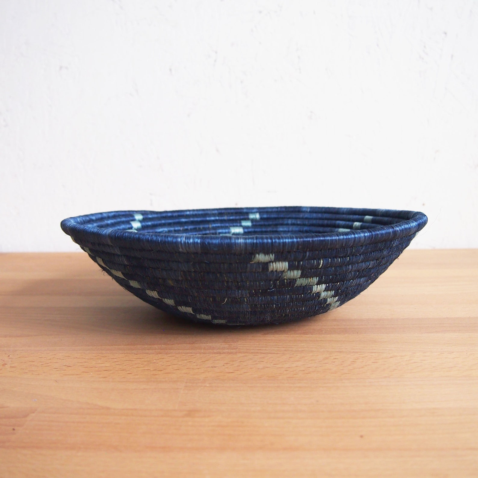 African Basket- Ruhango // Rwanda Basket // Woven Basket // Sisal ...