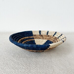Small African Basket- Mida // Rwanda Basket // Raffia, Banana Bark ...
