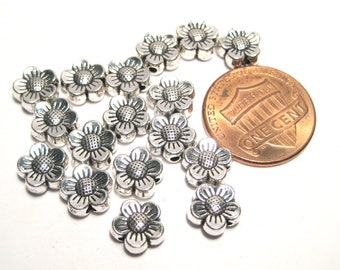 50 Pcs of Antique Silver Textured Flower Beads Size 7.5mm A985 - Etsy