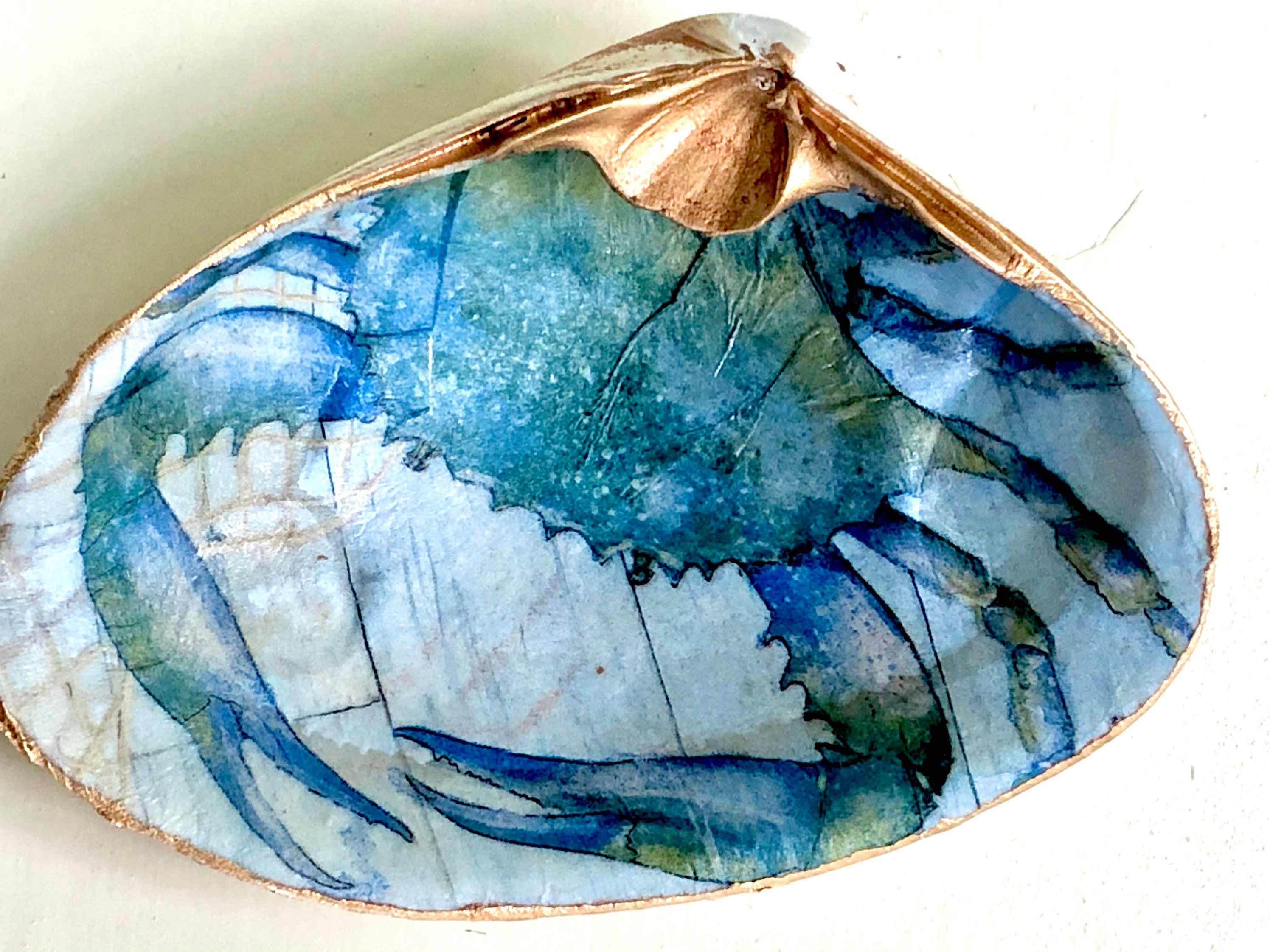 Southern Crab Découpage Large Sea Clam Shell. Made in the - Etsy