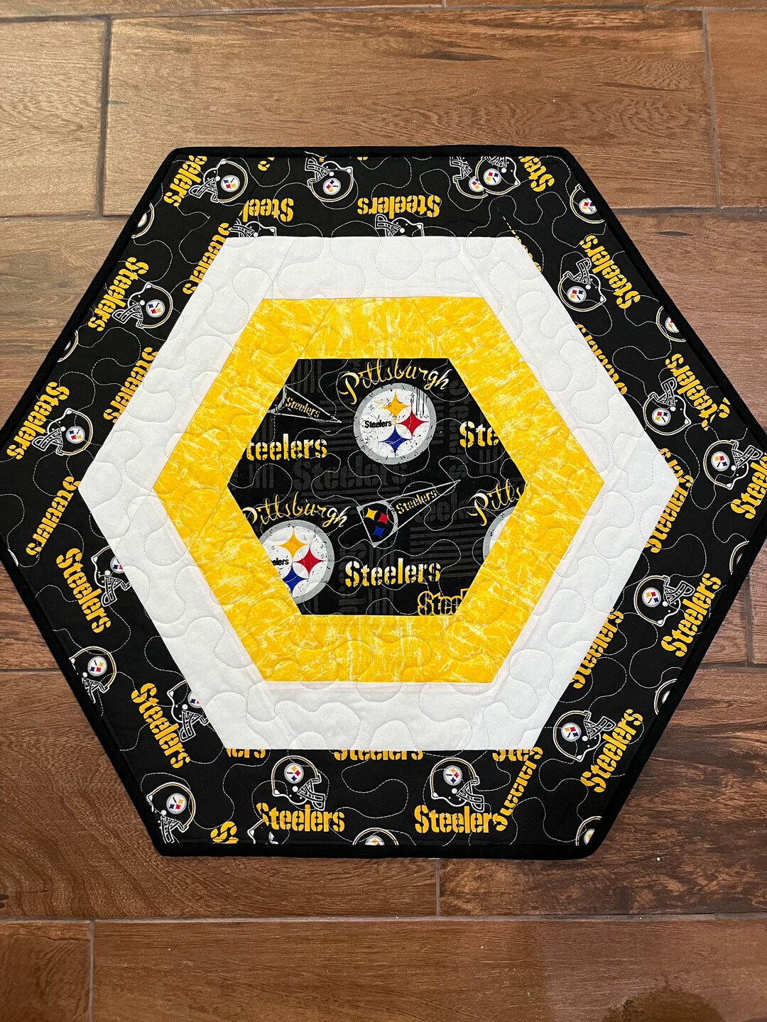 Pittsburgh Steelers Table Topper - Etsy