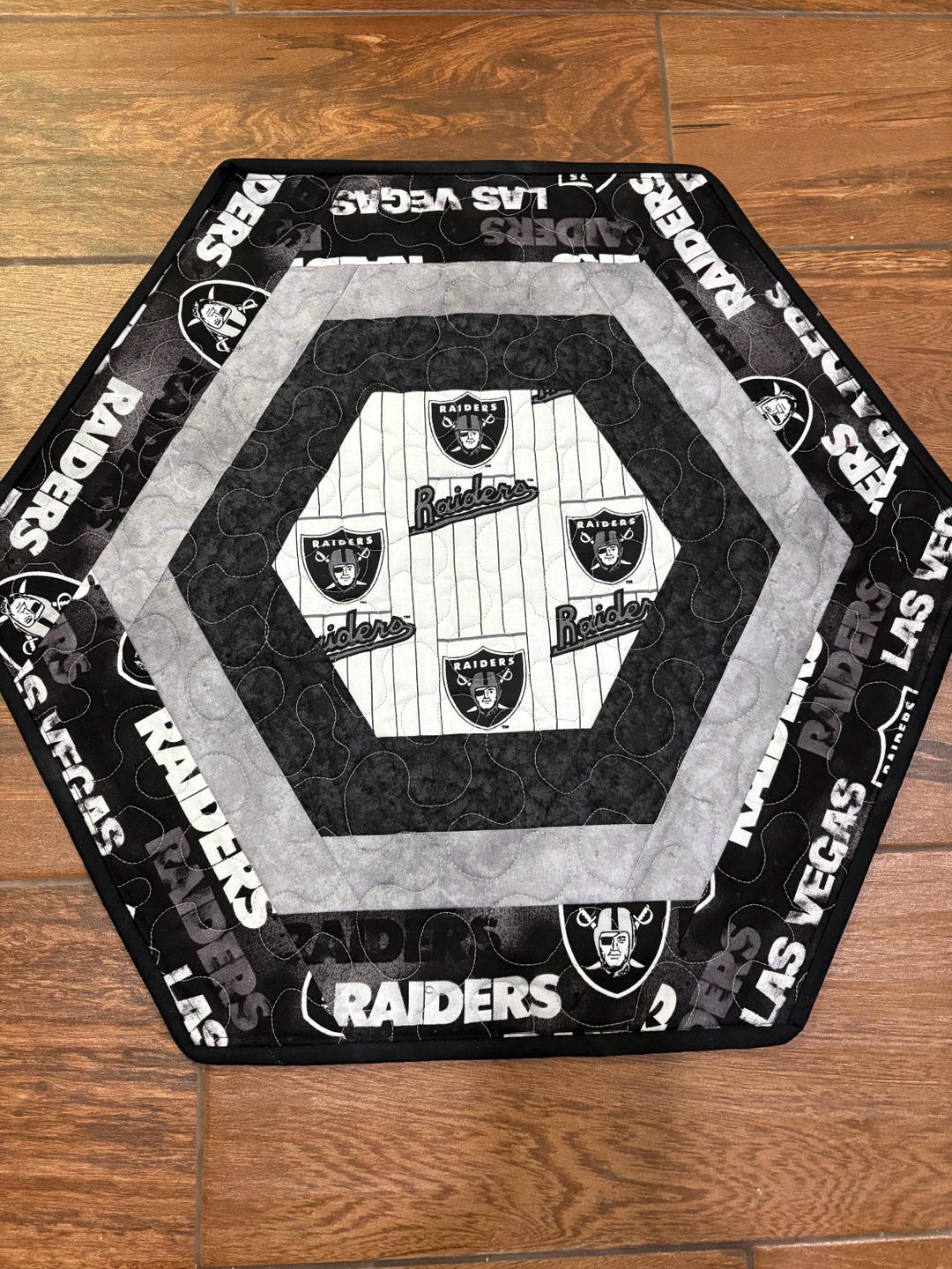 Las Vegas Raiders Table Topper - Etsy