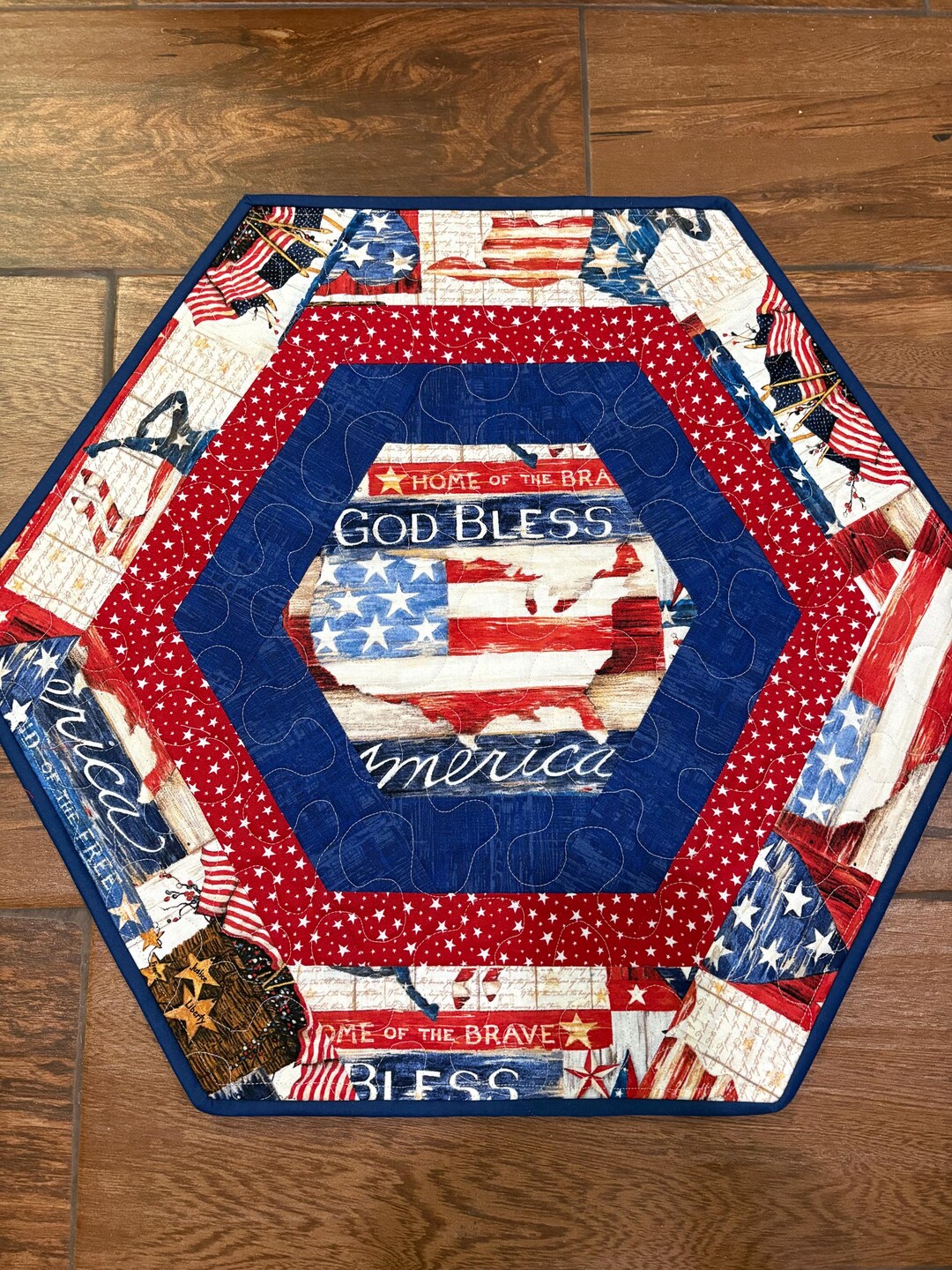 Patriotic Table Topper - Etsy