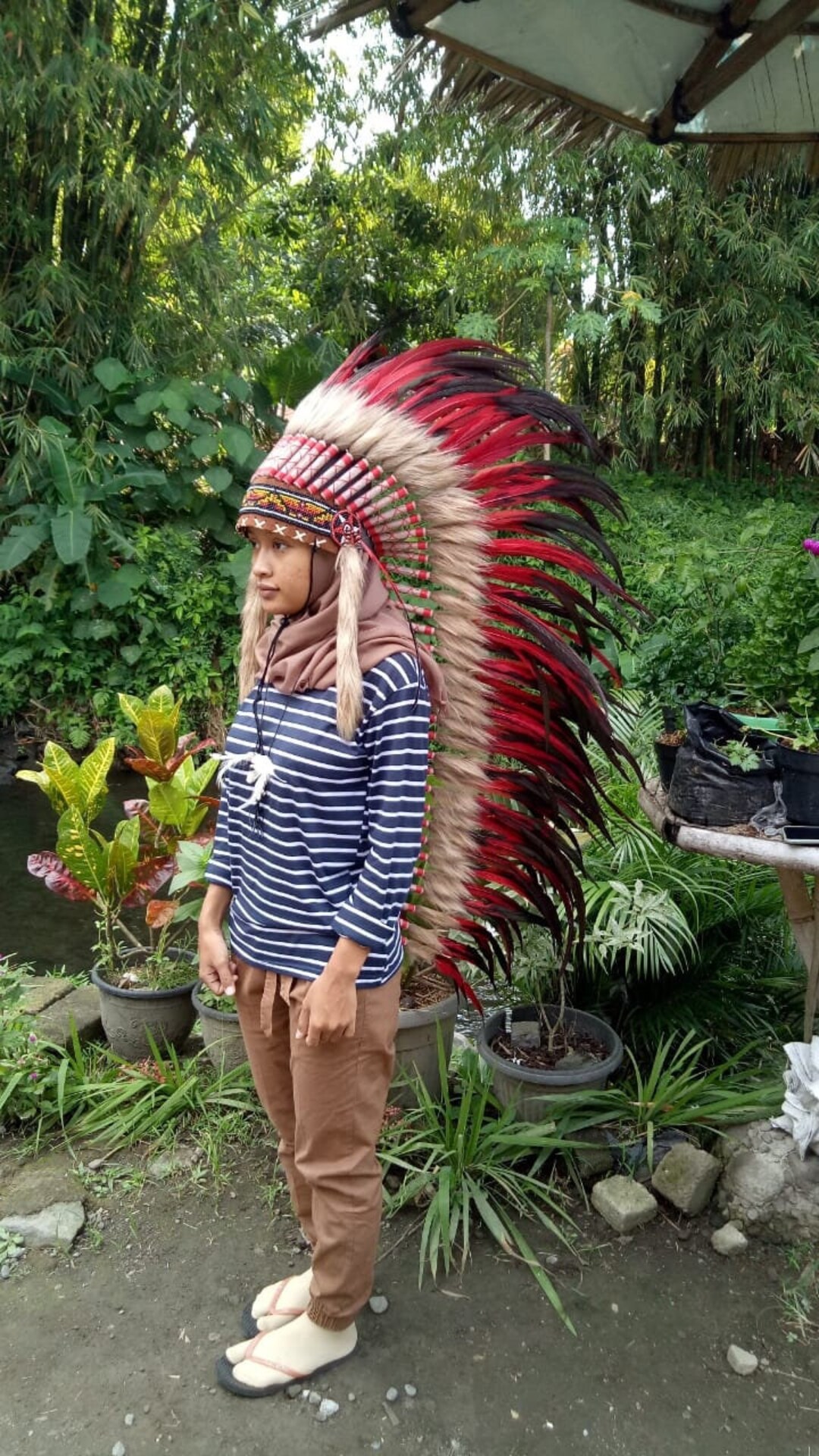 Indian Headdress Red & Black - Feathered Warbonnet - Native American ...