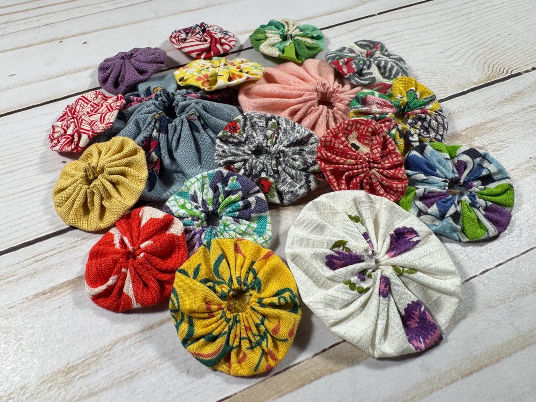 Vintage Fabric Yo-yos Handmade Multi-color Assorted Sizes Unknown ...