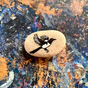 Magpie Story Stone - MADE TO ORDER - Etsy UK