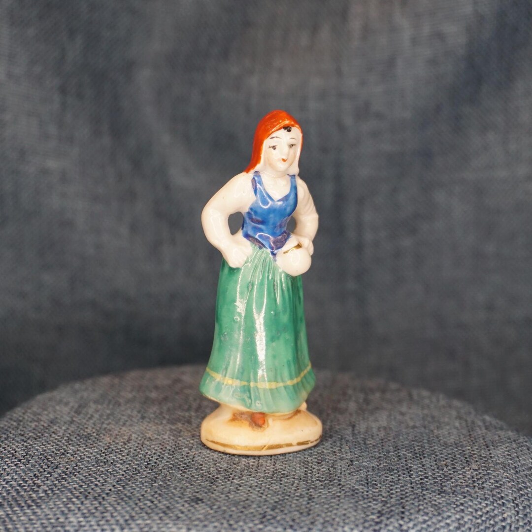 Miniature Farmer Maid Porcelain Figurine. Hand-painted Victorian Maiden ...