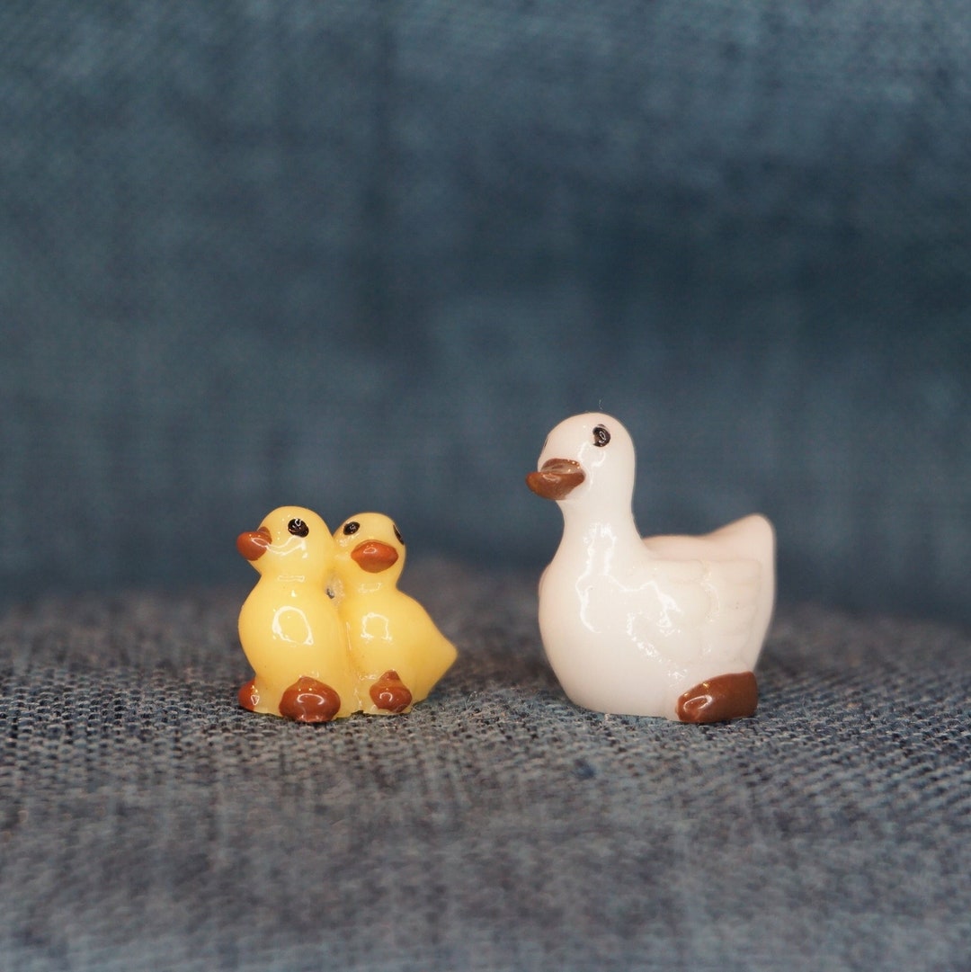 Miniature Mama Duck and Ducklings. Tiny Hobby Plastic Peking Duck ...