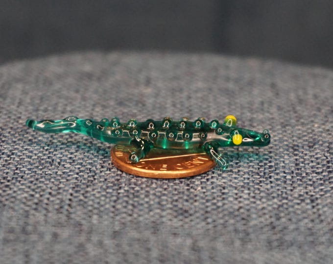 Miniature Glass Alligator Figurine. Tiny Funky Vintage Lampwork Hand ...