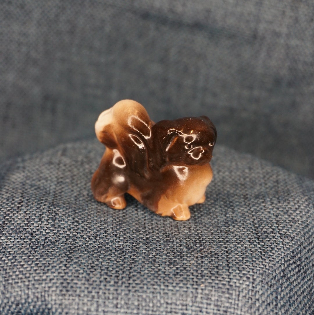 Miniature Ceramic Pekingese Figurine. Vintage Hagen Renaker Black Tan ...