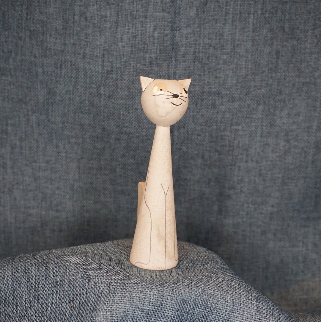 Vintage Wood Cat Figurine. Miniature Mid Century Modern Style Carved ...