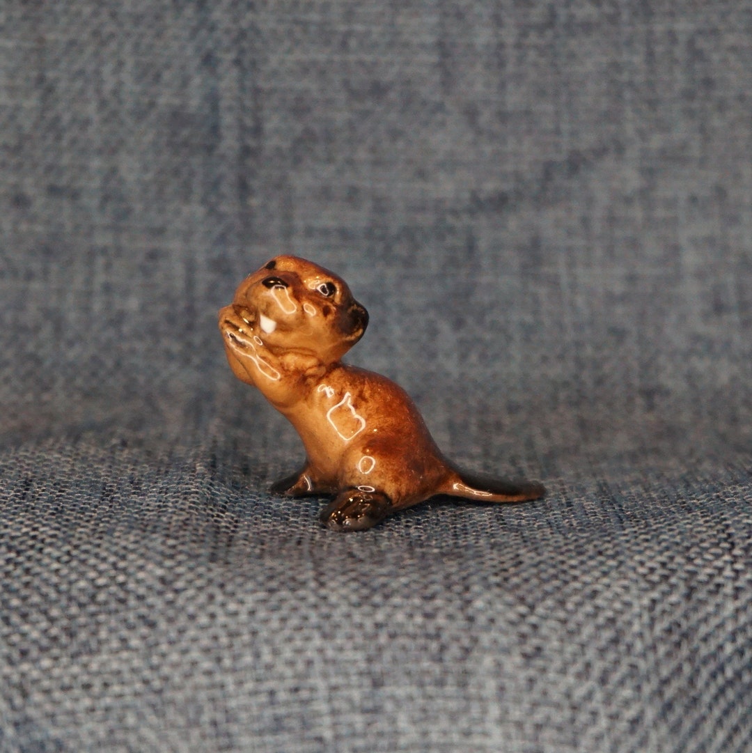 Hagen Renaker Beaver Figurine. Vintage Miniature Ceramic Happy Beaver ...