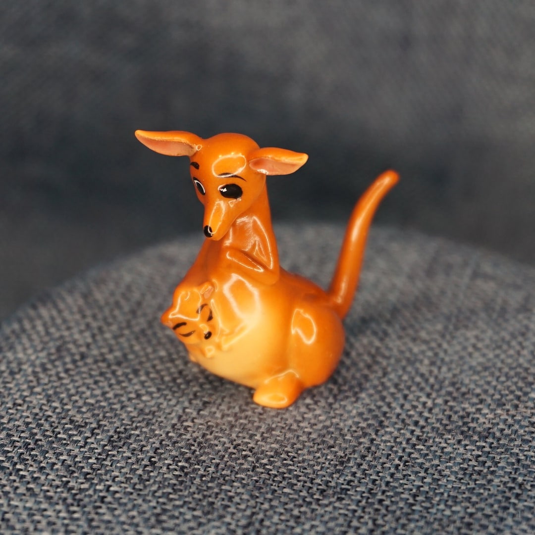 Miniature Kangaroo and Joey Figurine. Vintage Ceramic Australian Wild ...