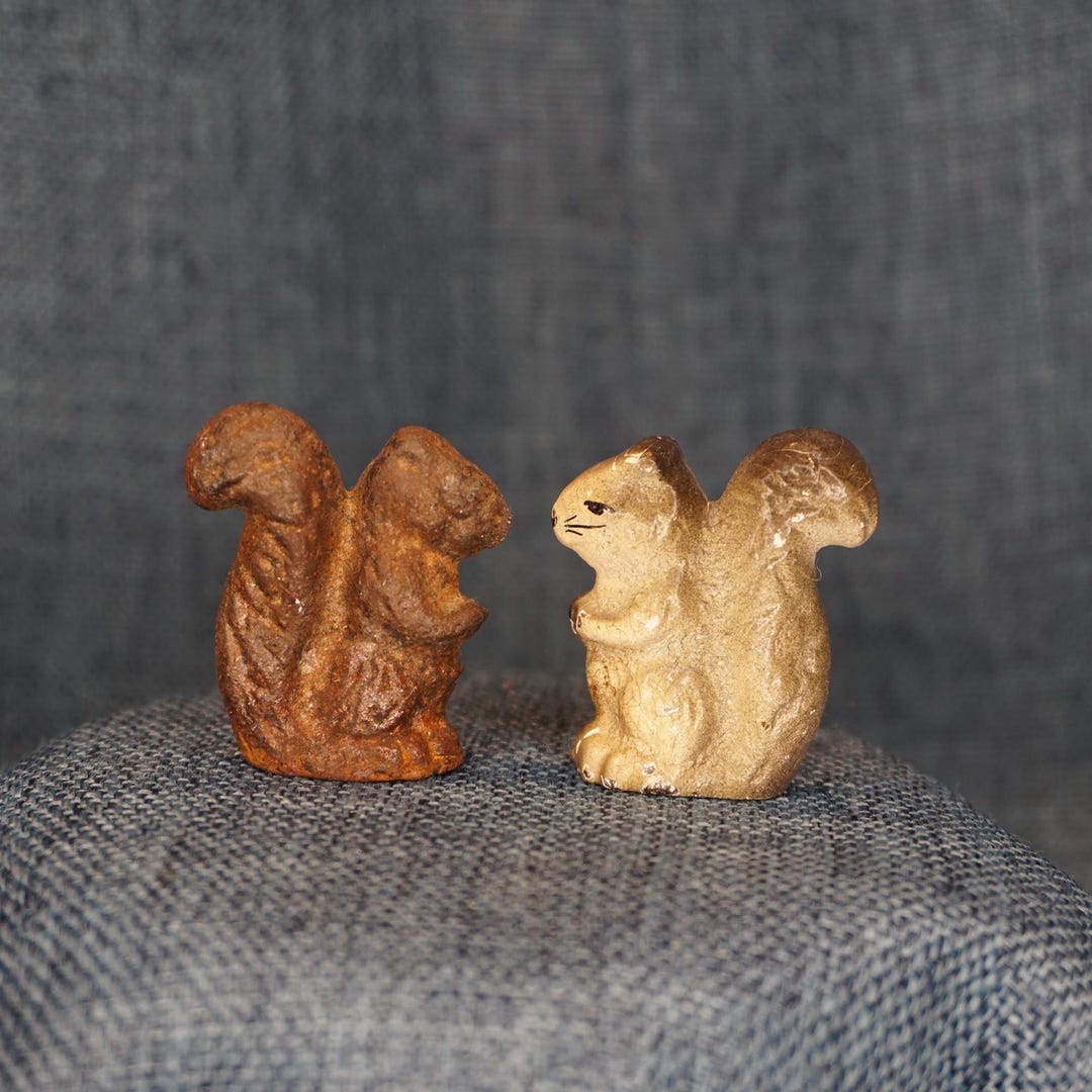 Vintage Metal Squirrel Figurine Set. Miniature Rusty and Painted ...