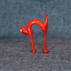 Miniature Red Cat Figurine. Funky Vintage Lampwork Glass Scared Kitten ...