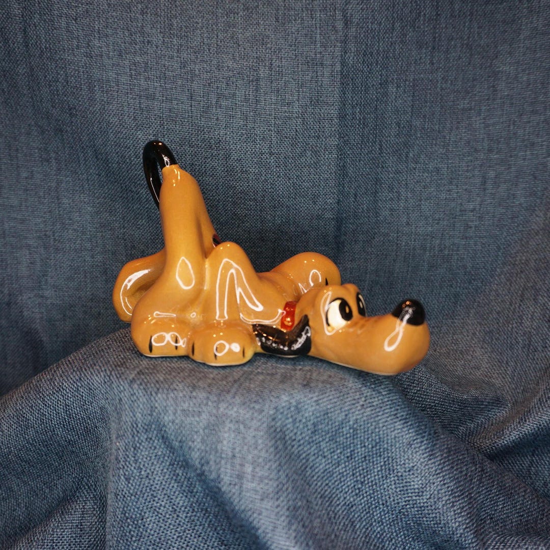 Evan K Shaw Sniffing Pluto Dog Figurine. 1940s Walt Disney Productions ...