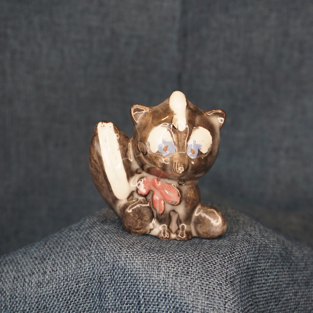 Vintage Ceramic Skunk Figurine. Miniature Handmade Hobby Pottery Wild ...