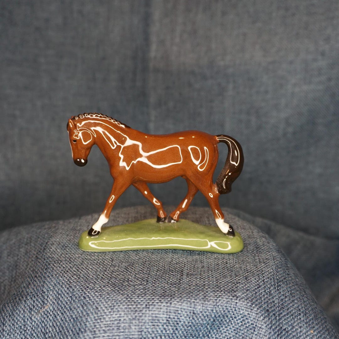 Loza Electrica Dressage Horse Figurine. Ceramic Brown Black Show Horse ...