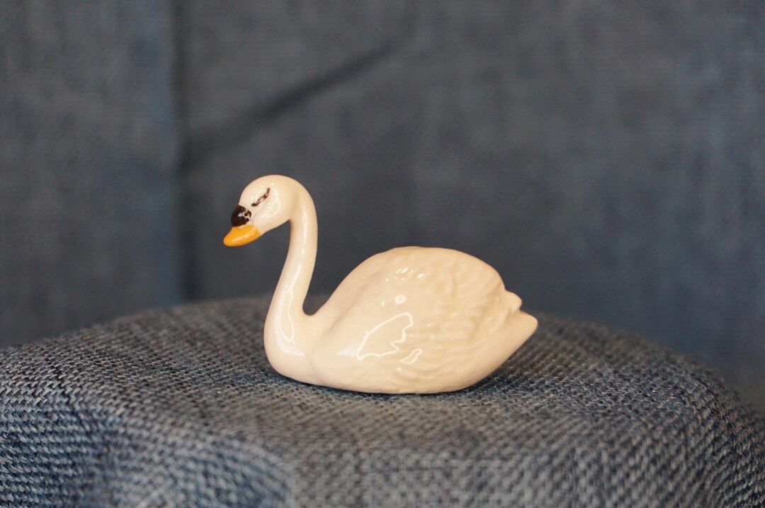 Miniature Swan Figurine. Hagen Renaker White Swan Waterfowl Bird. Fairy ...