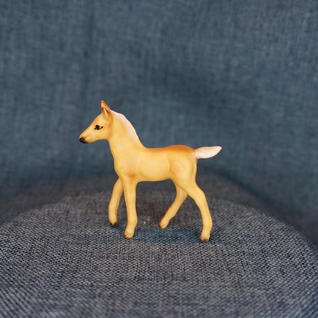 Miniature Palomino Horse Foal Figurine. Vintage Bone China Baby Horse ...