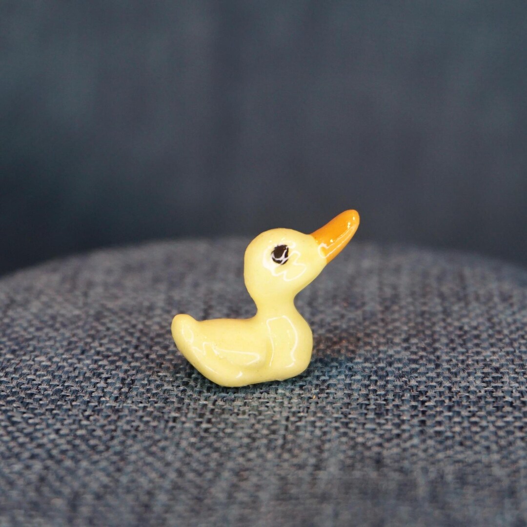 Hagen Renaker Yellow Duckling Figurine. Miniature Long Billed Duck Baby ...
