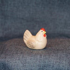 Hagen Renaker Angular Hen Figurine. Miniature White Leghorn Chicken ...