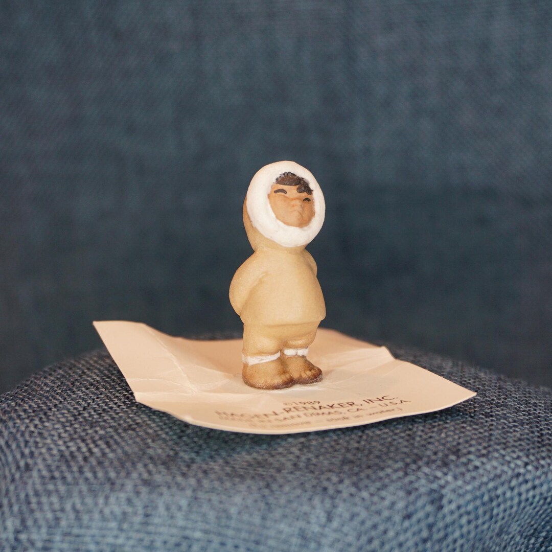 Hagen Renaker Eskimo Tot Figurine. Miniature Ceramic Inuk Baby Toddler ...