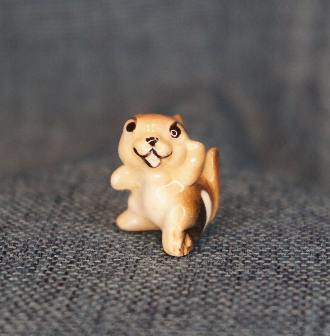 Hagen Renaker Chipmunk Baby Figurine. Miniature Ceramic Animal Figure ...