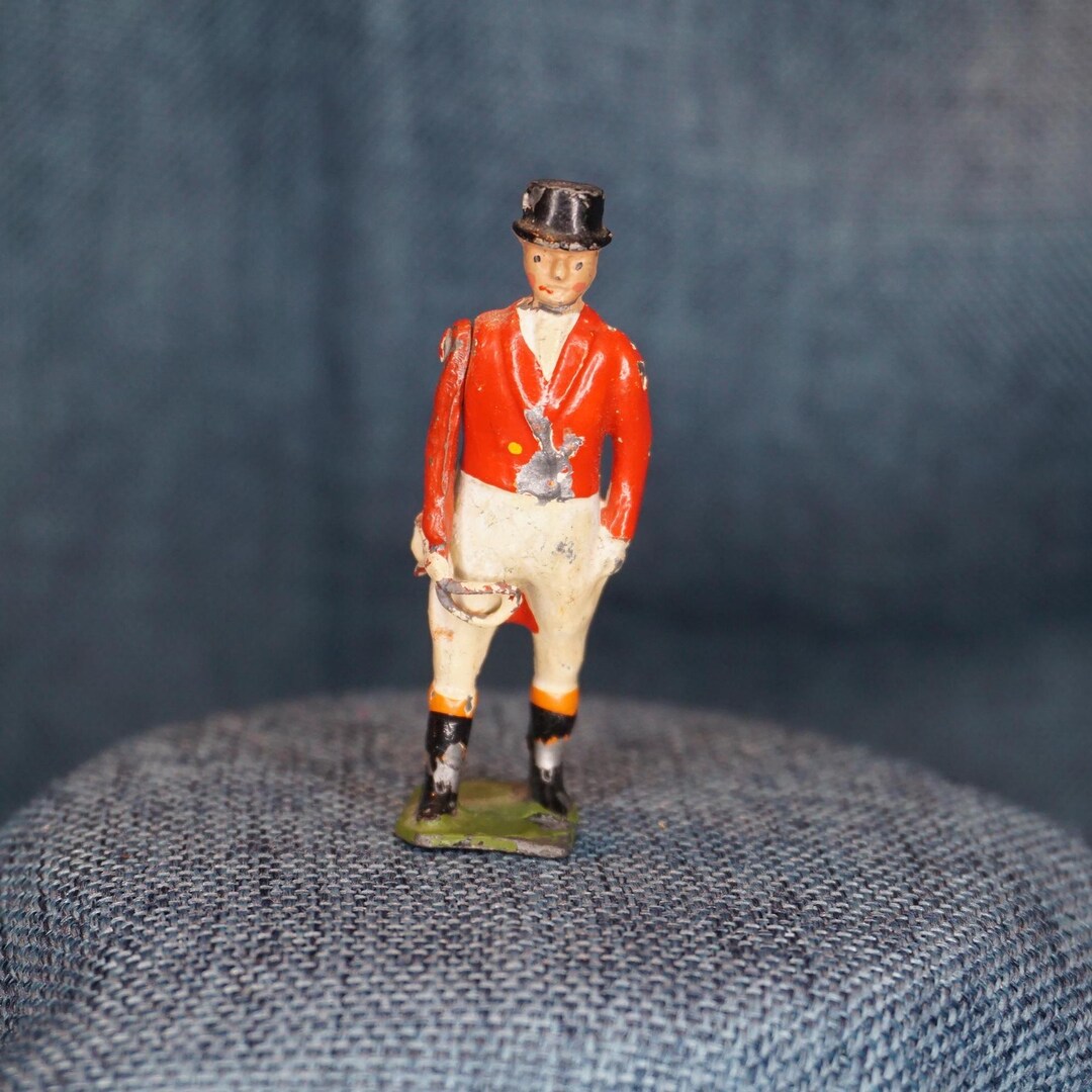 Miniature Metal Huntsman Figurine. Britains Fox Hunt Hunter Red Coat ...