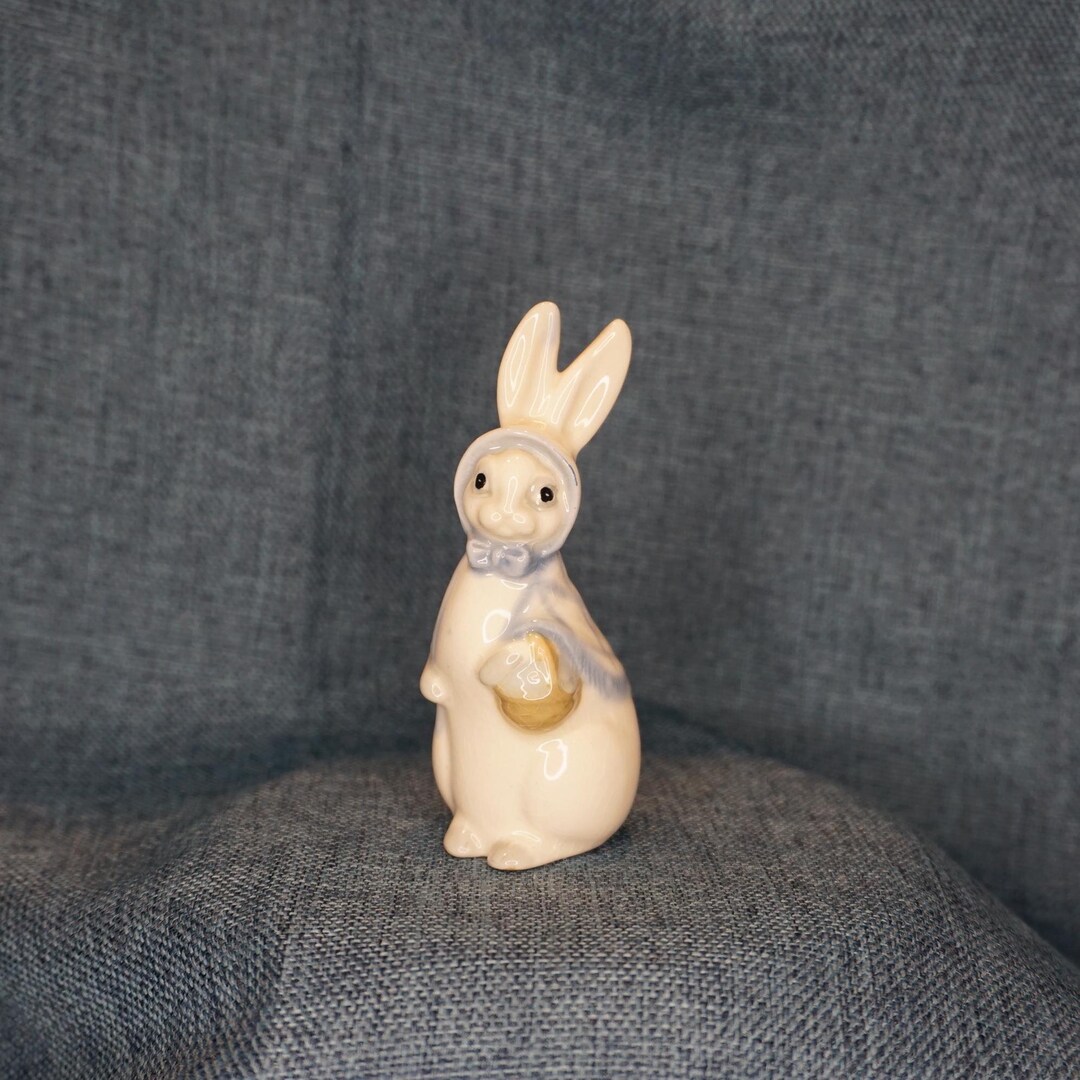 Vintage Wade Mrs. Rabbit Figurine: 1950s England Porcelain Bunny - Etsy