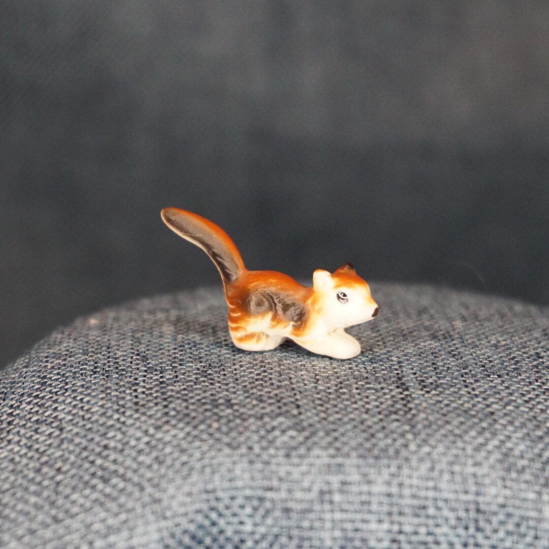 Vintage Chipmunk Figurine. Miniature Woodland Animal Collectible ...