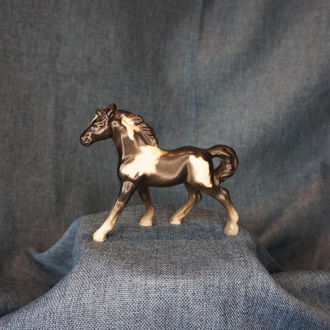 Miniature Black Pinto Horse Figurine. Made in Japan Ceramic Black White ...