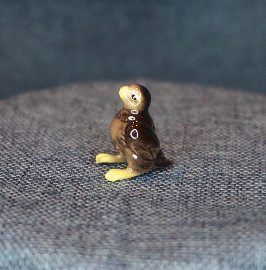 Hagen Renaker Peregrine Falcon Chick Figurine. Tiny Miniature Baby Hawk ...
