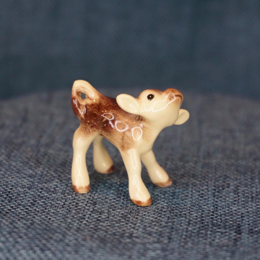 Hagen Renaker Calf Figurine. Miniature Ceramic Jersey Calf Head up ...