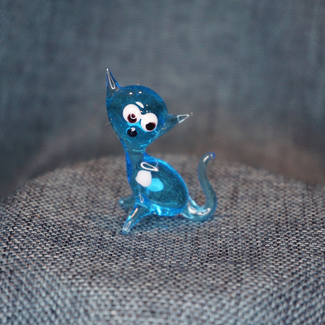 Miniature Blue and White Cat Figurine. Funky Vintage Glass Kitten ...