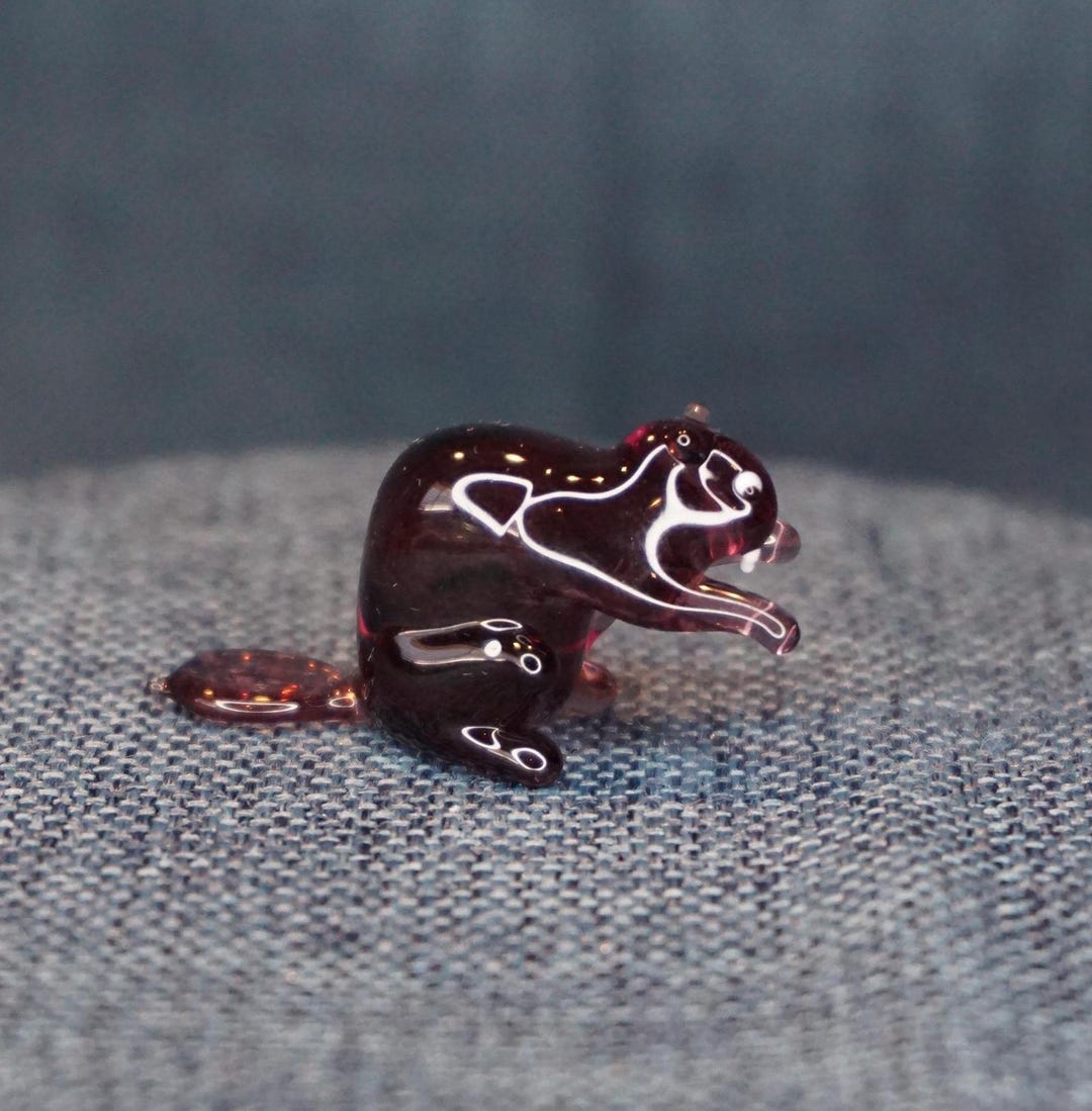 Miniature Purple Beaver Figurine. Vintage Lampwork Plum Burgundy Glass ...