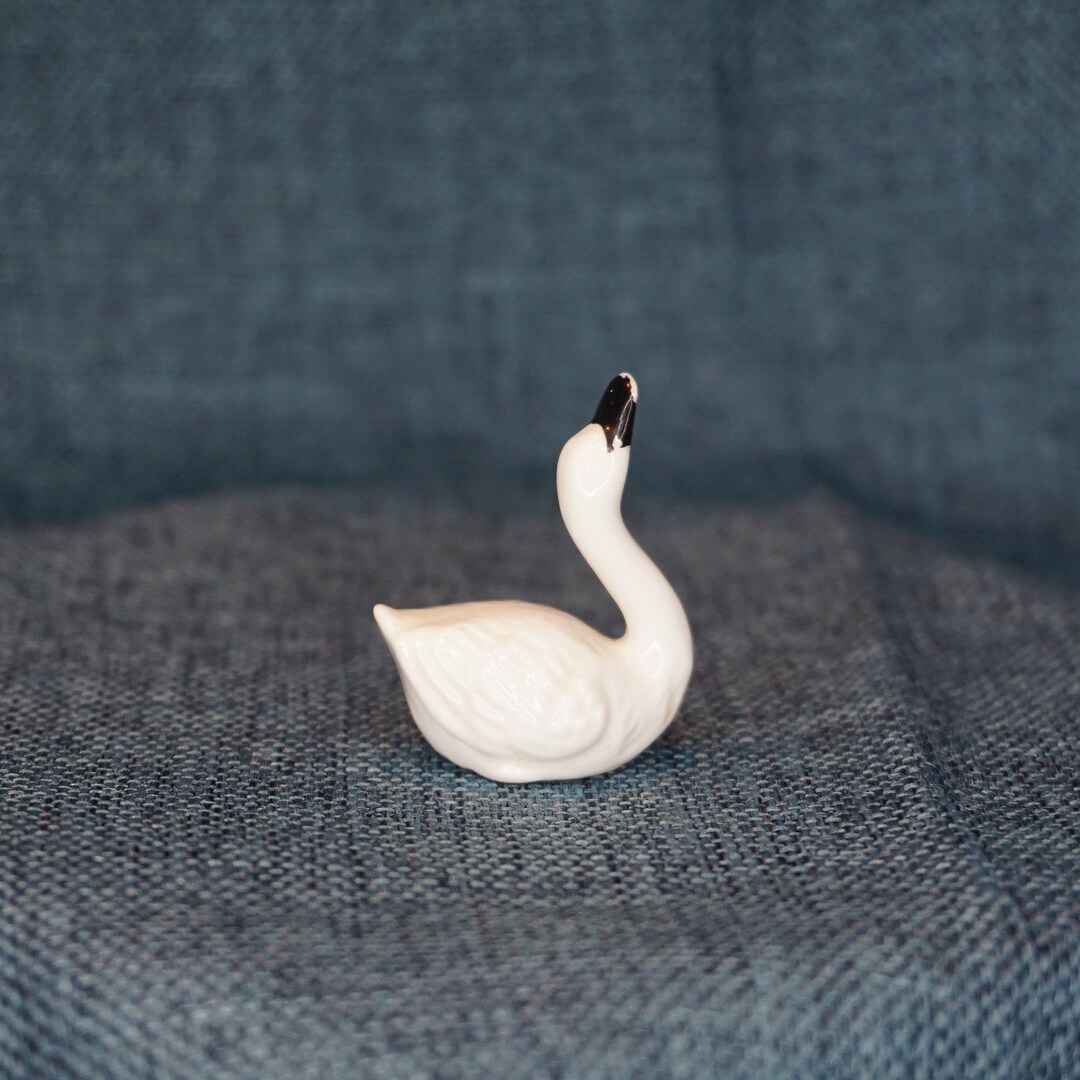 Vintage Miniature White Swan Figurine. Bone China Pond, Lake Waterfowl ...