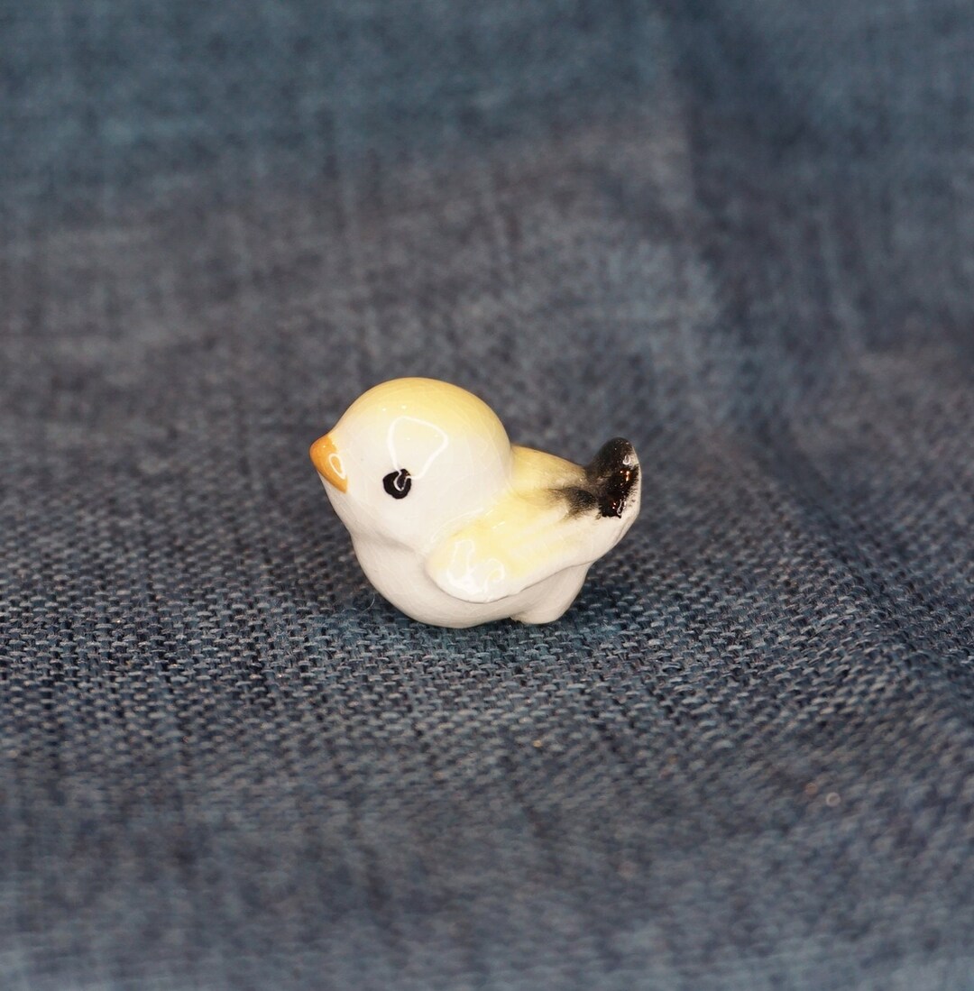 Tiny Ceramic Yellow Canary Bird Figurine AS-IS. Miniature Hagen Renaker ...